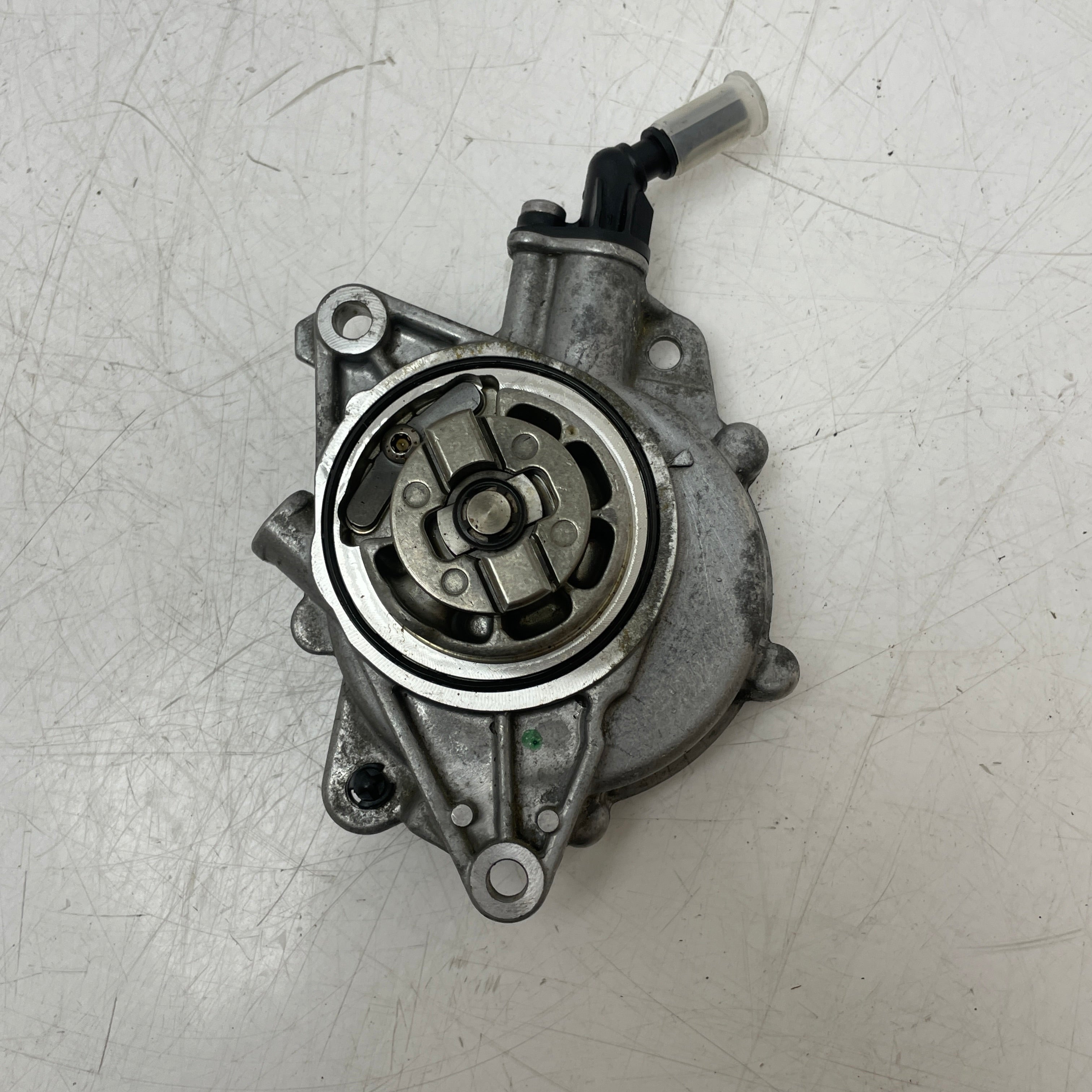 Citroen Peugeot 1.6L Petrol Vacuum Pump 9818781980