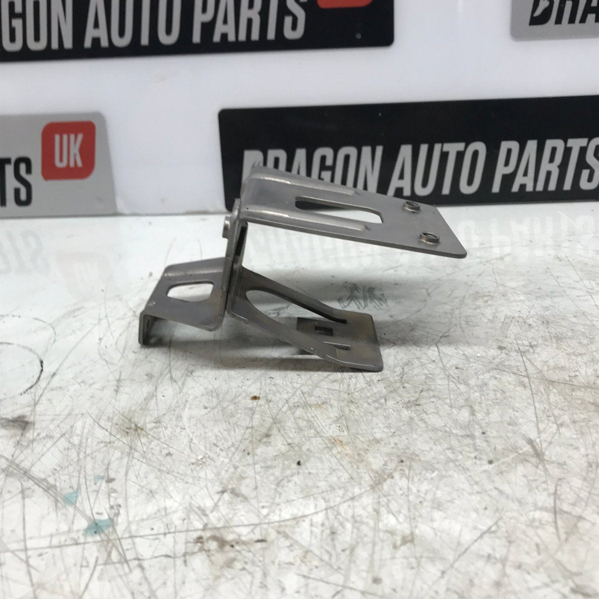 2009 / Mercedes-Benz / Crankcase Bracket / A2740780500