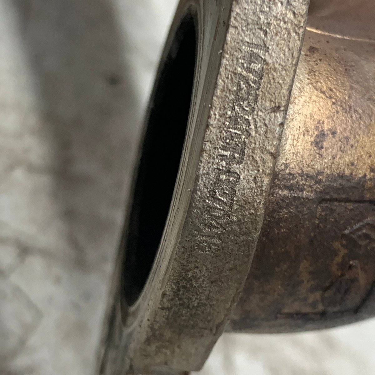 2014-2019 Renault / 1.6L Diesel / EGR Valve Pipe / 147252403R