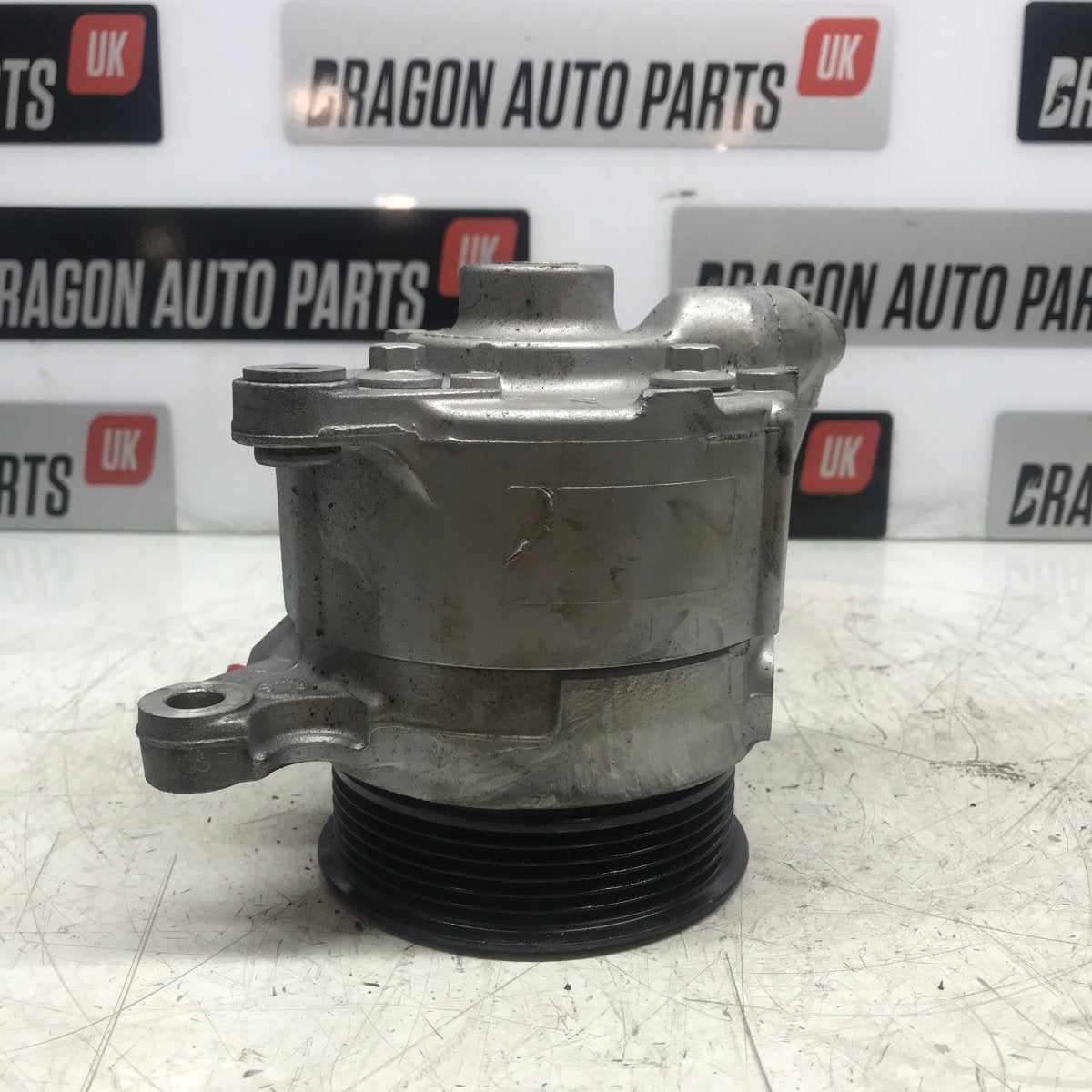 2017 Land Rover/Range Rover / Power Steering Pump / 3.0L Diesel / 5005