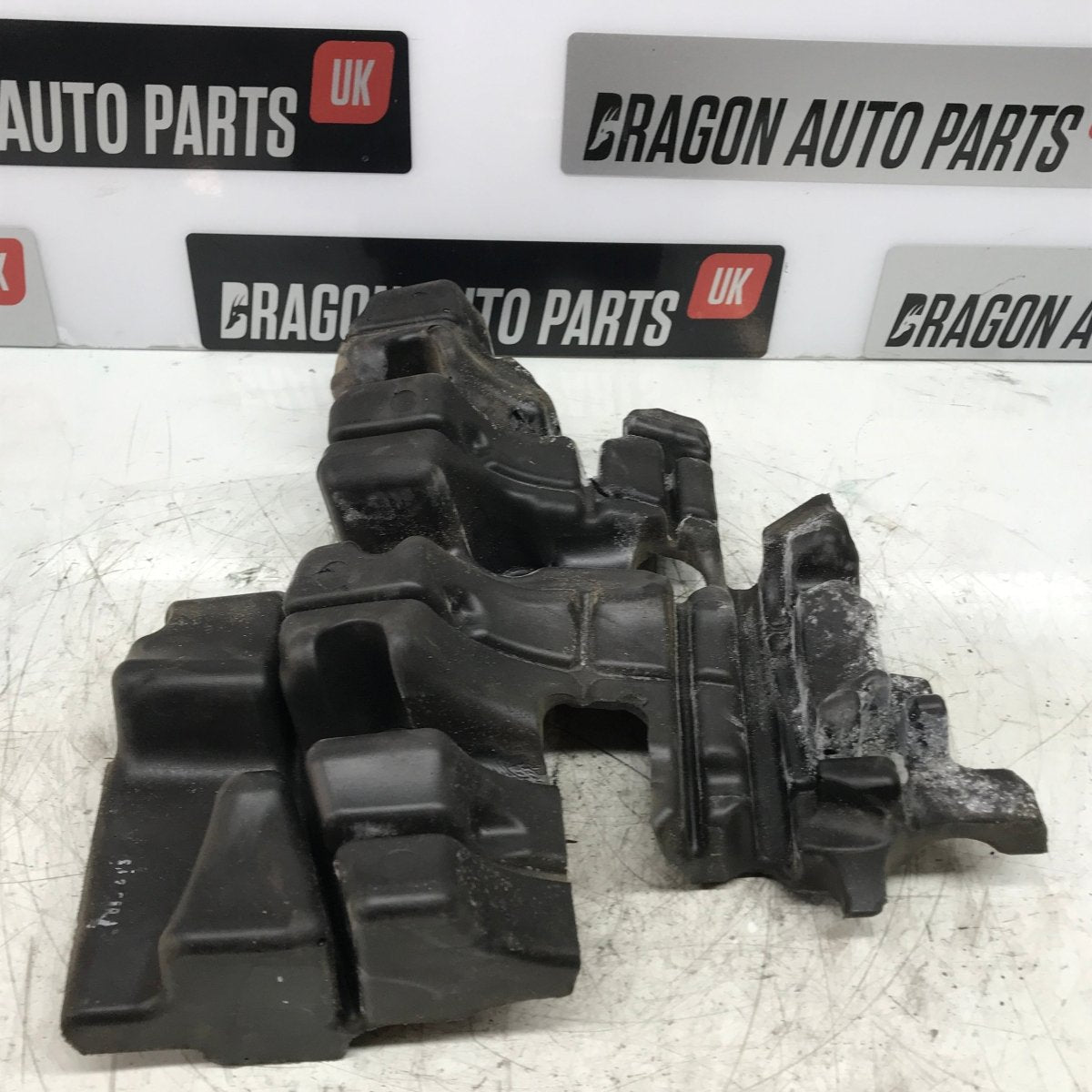 2020 Volvo XC60 / Engine Bay Sound Insulation / 31460682