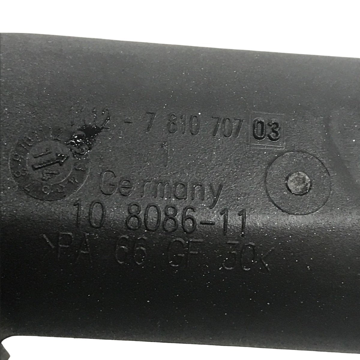 BMW / Water Coolant Radiator Pipe / 2011-2014 / 2.0L Diesel / 8510012