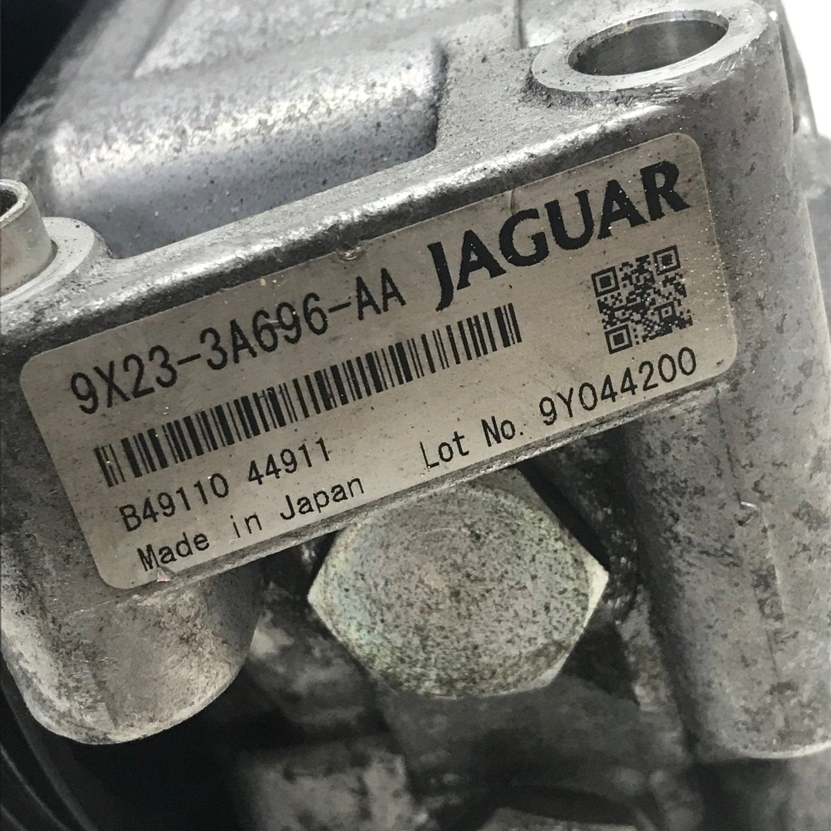 08-11 Jaguar (XF/X250) / Power Steering Pump / 3.0L Diesel / 9X23-3A69