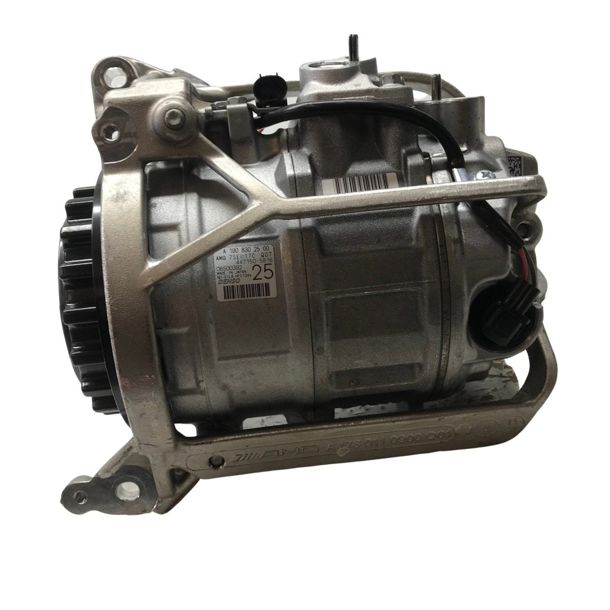 Mercedes / A/C Compressor (with Bracket) / 2015-On / 4.0L PETROL / A19