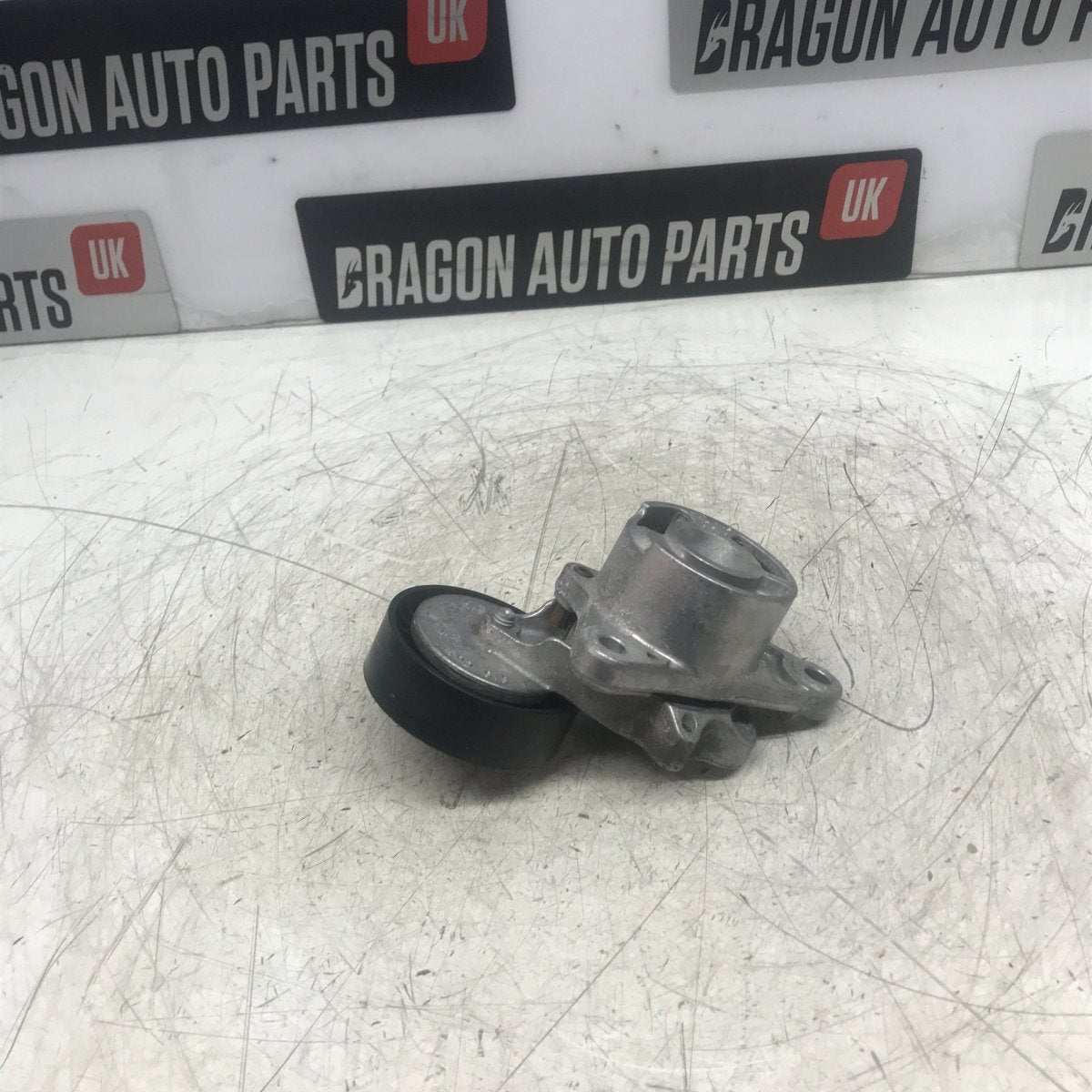 Mercedes-Benz / 2.0L Diesel / Engine Auxiliary Belt Tensioner / A65420