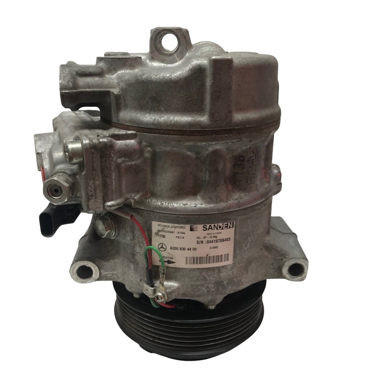 MERCEDES-BENZ / 220d A/C Air conditioner Compressor Pump / A0008304400
