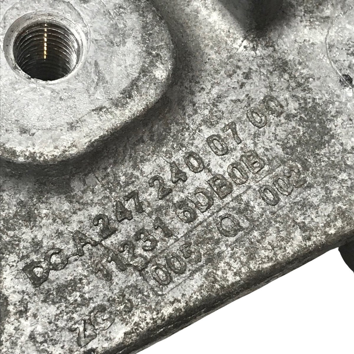 Mercedes / Engine Mount Bracket / 2019 / 1.5L Diesel / A2472400700