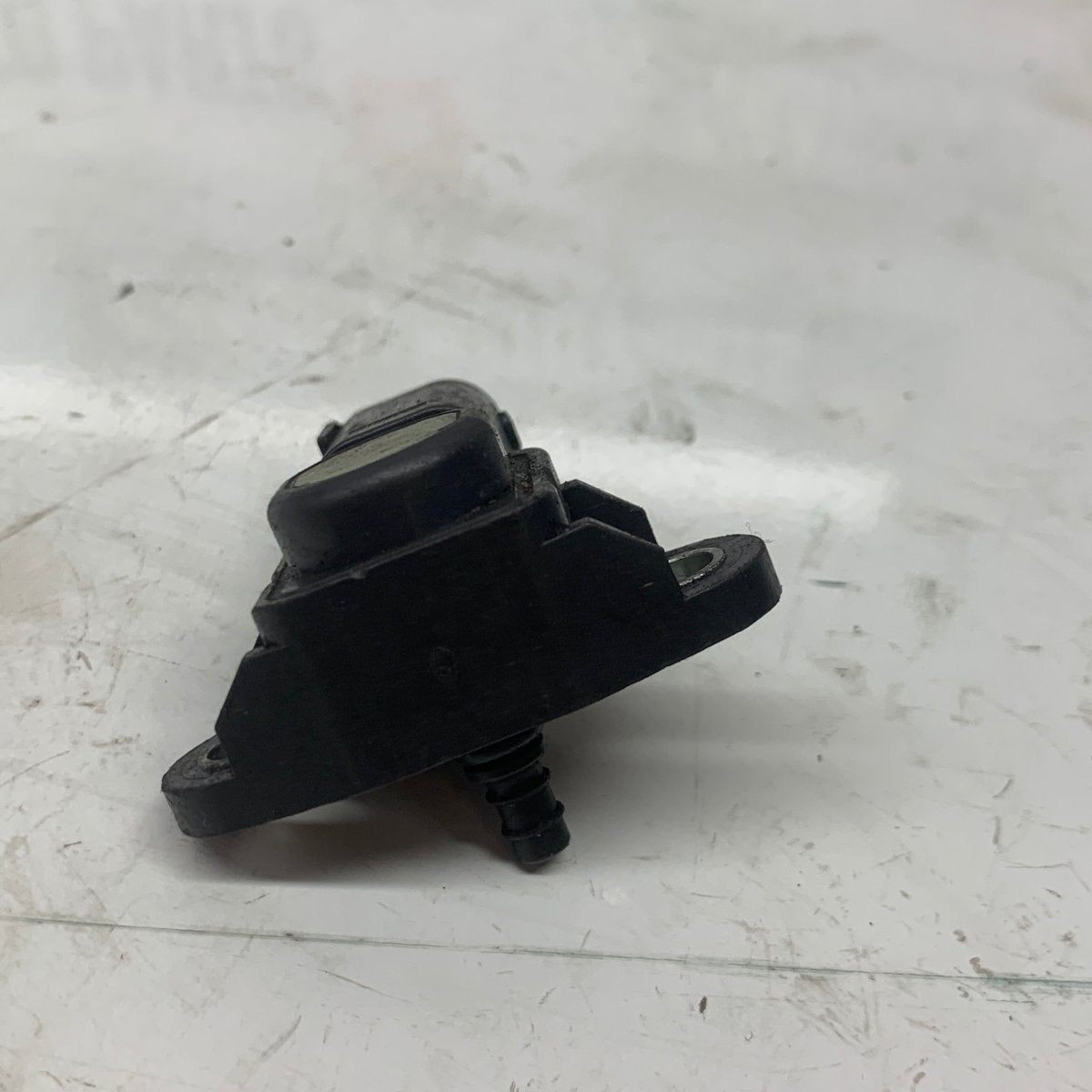 Mercedes / Map Manifold Pressure Sensor / A0051535028