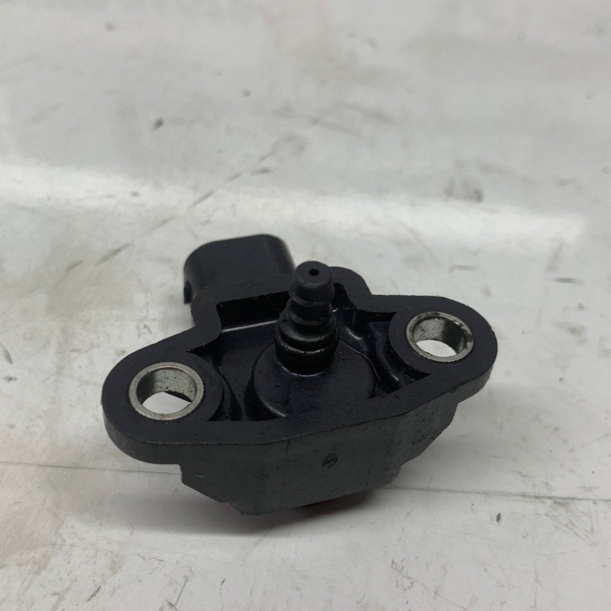 Mercedes / Map Manifold Pressure Sensor / A0051535028