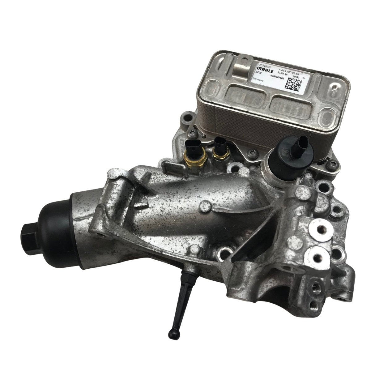 16-21 Mercedes / Oil Cooler With Housing / 2.0L Diesel / A6541805700