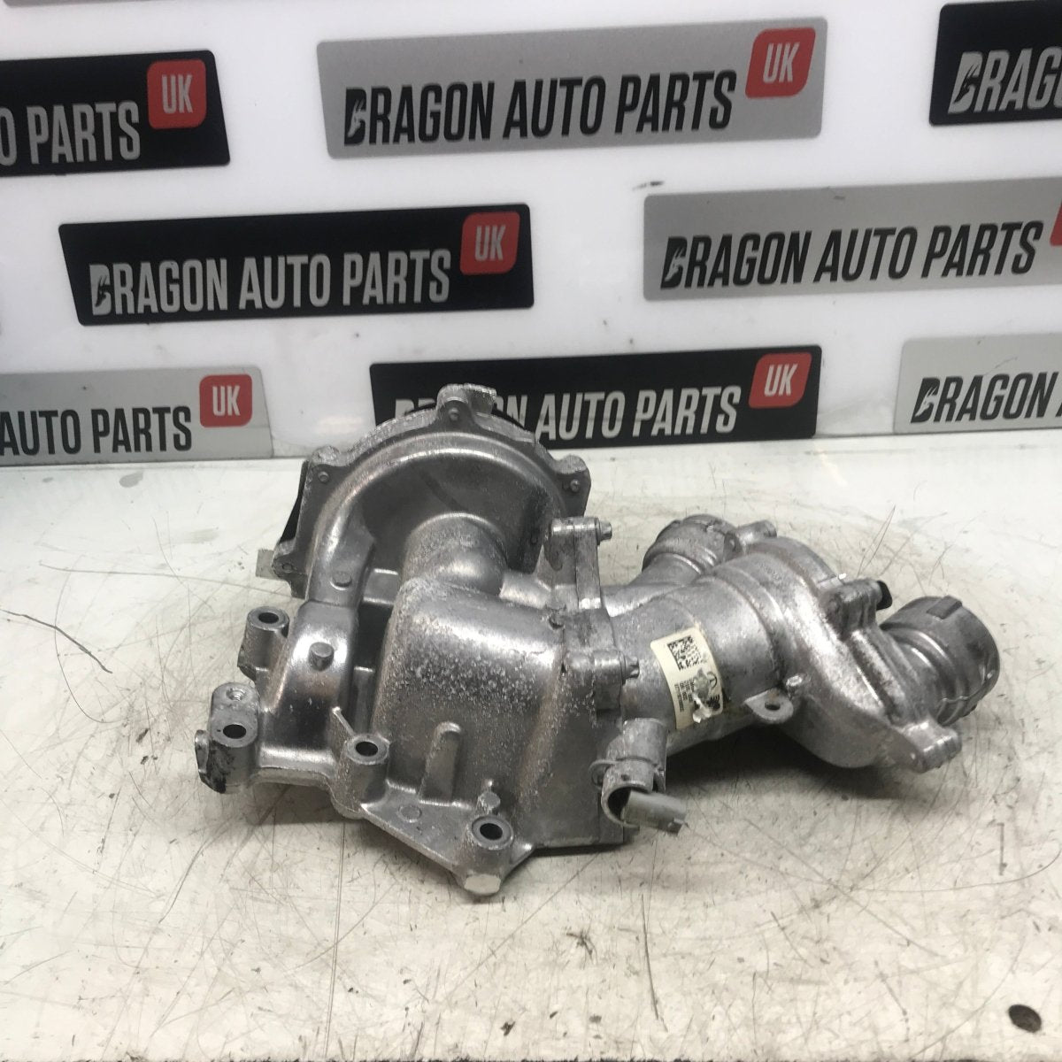 Mercedes / Water Pump / 2.9L Diesel / A6562000001